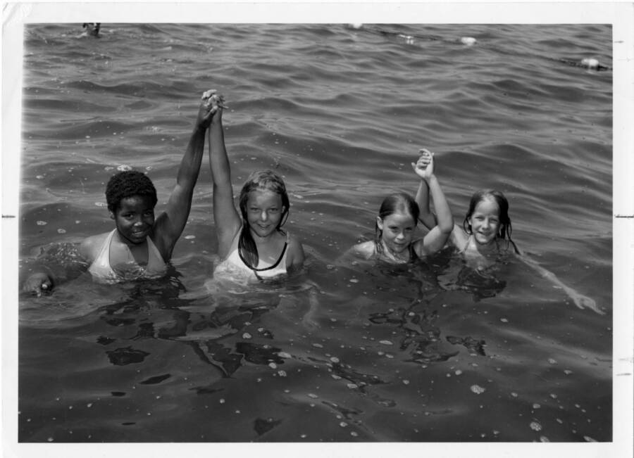 33 Vintage Summer Camp Photos That Are Pure Nostalgia