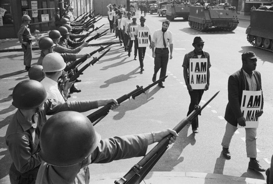 Photos That Reveal The Anti-Civil Rights Movement In 1960s America