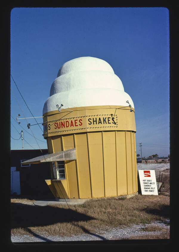 America's Weirdest Roadside Attractions, In 36 Vintage Photos