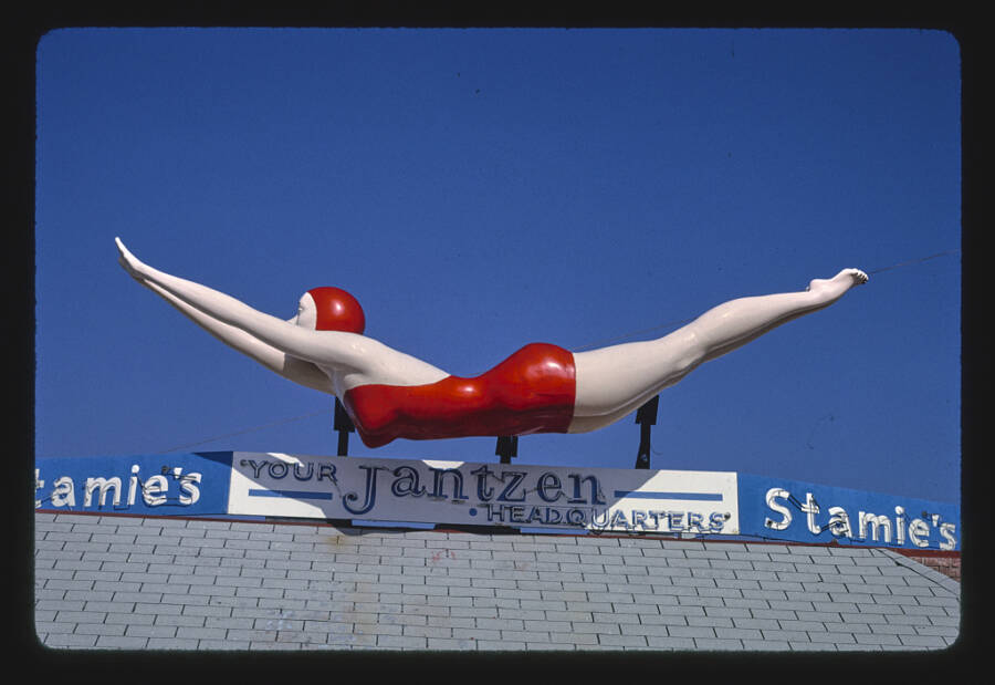 America's Weirdest Roadside Attractions, In 36 Vintage Photos