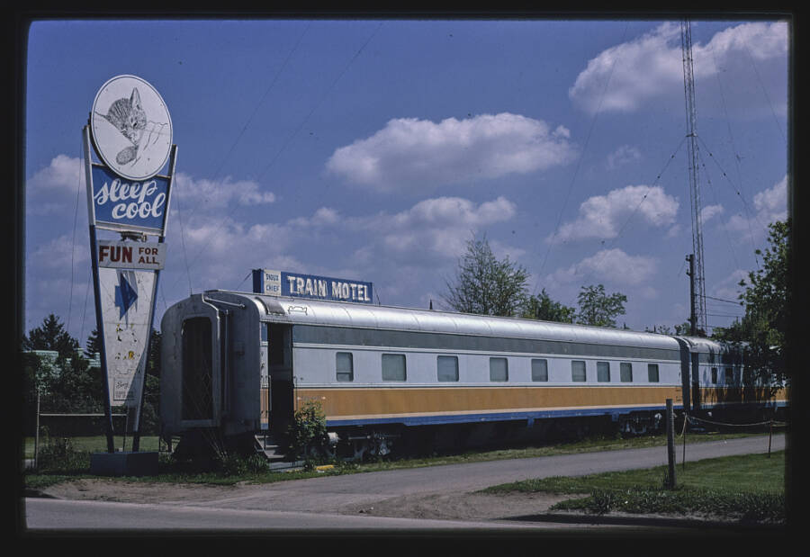 America's Weirdest Roadside Attractions, In 36 Vintage Photos