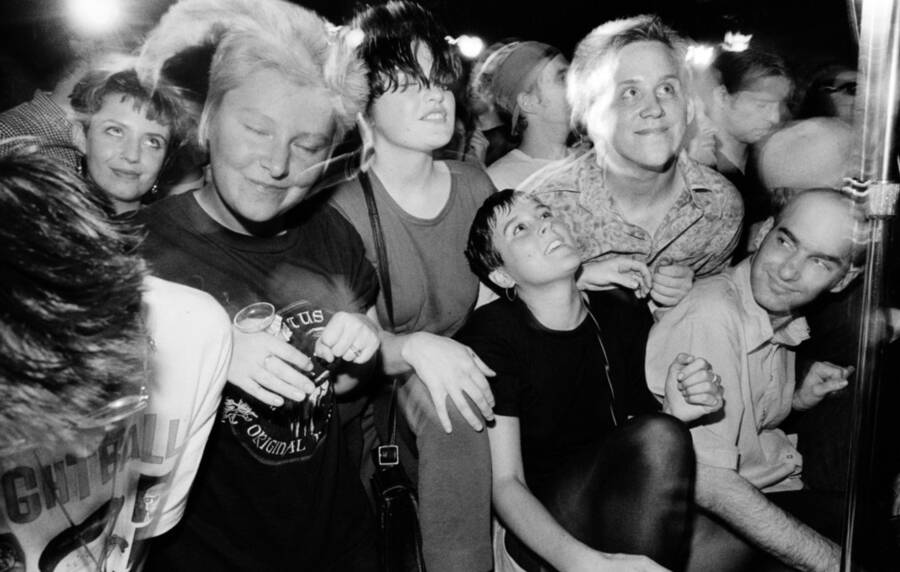 55 Pictures Of '90s Grunge That Capture The Fashion Of Gen X