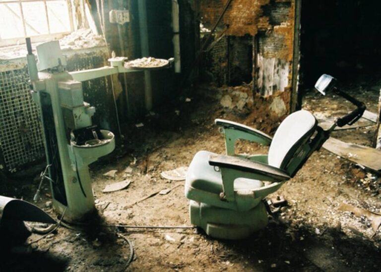 Inside Nine Horrifying Insane Asylums Of Centuries Past