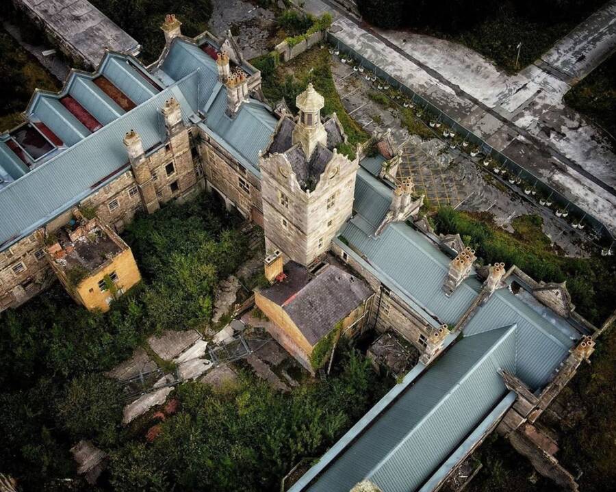 9 Abandoned Asylums That Will Make Your Skin Crawl