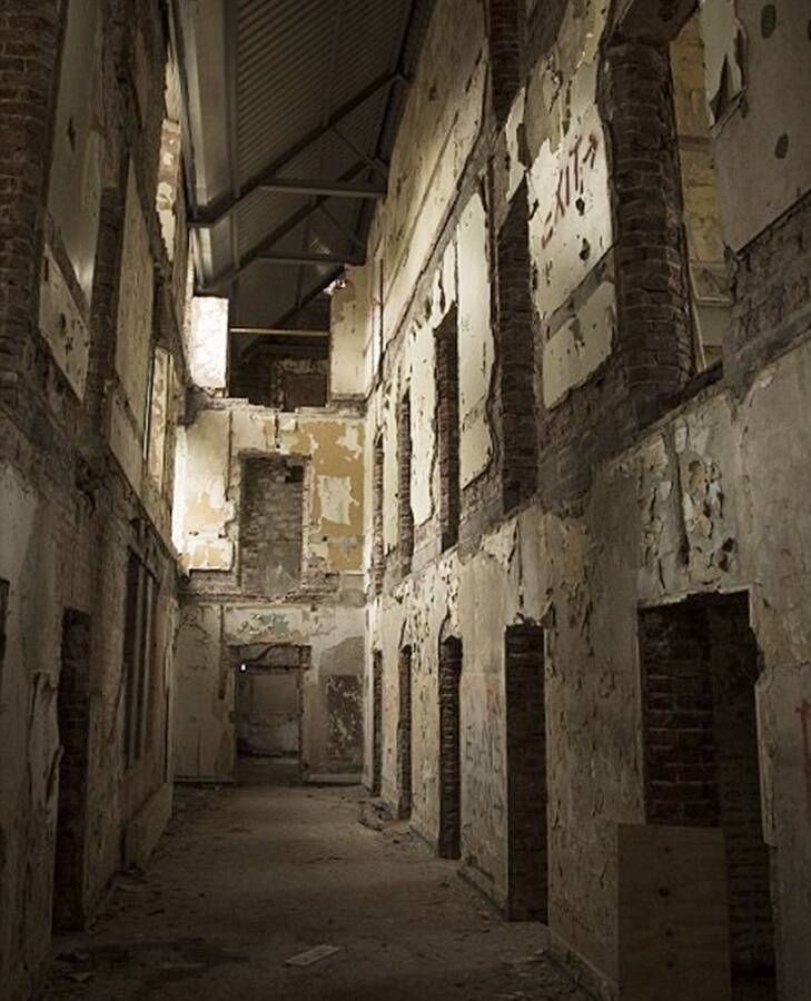 9 Abandoned Asylums That Will Make Your Skin Crawl