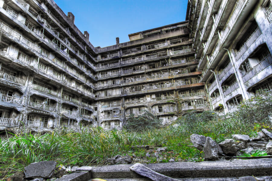 Inside 9 Abandoned Hospitals — And Why They Were Left To Rot
