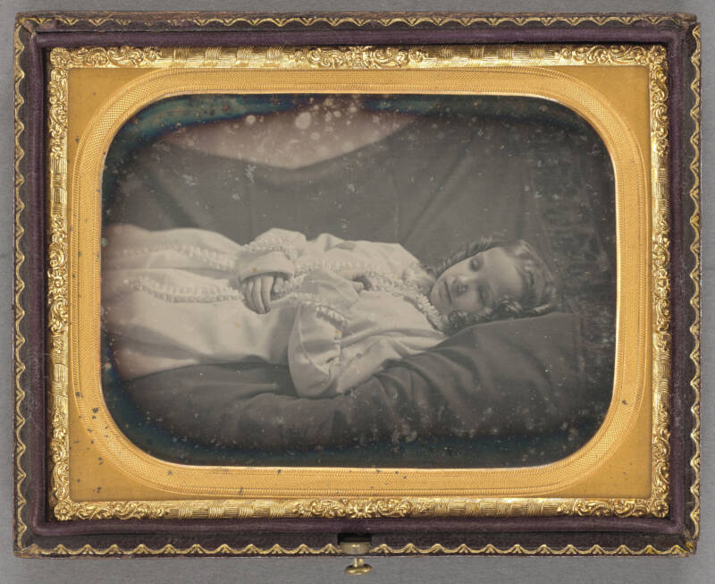 Inside Victorian Post-Mortem Photography's Chilling Archive Of Death ...
