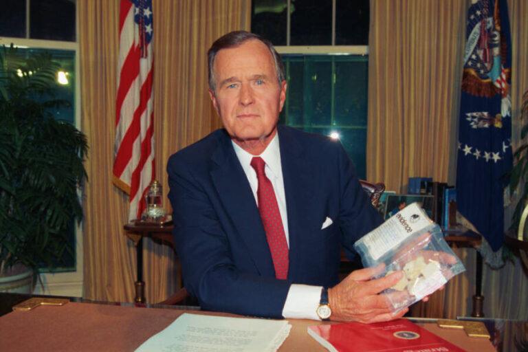 33 Photos Of The Crack Epidemic And The Destruction Left In Its Wake