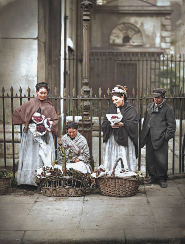 43 Colorized Photos Of London During The Victorian Era
