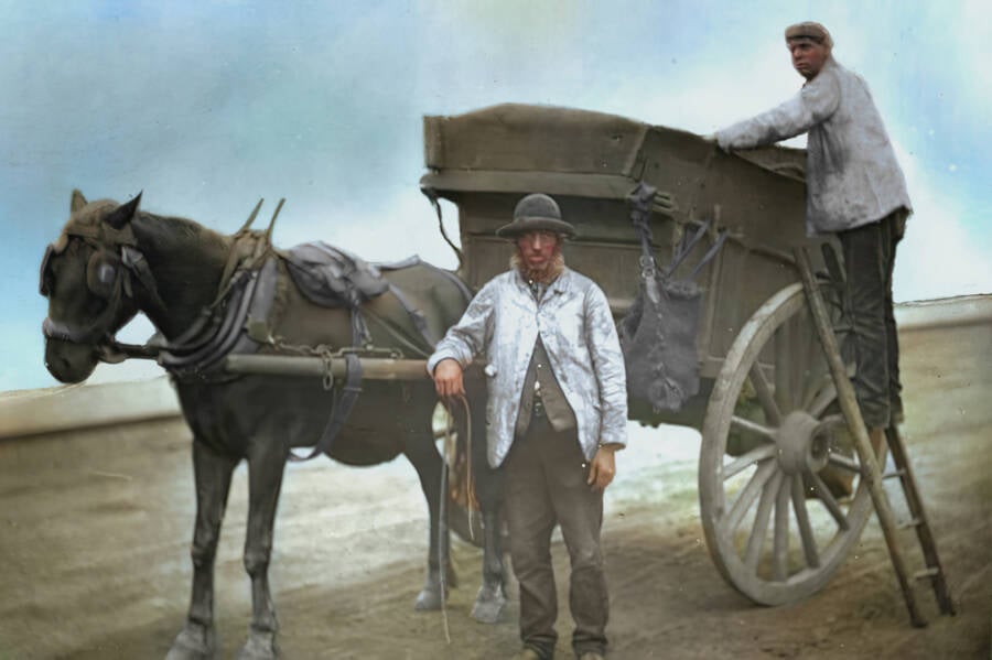 43 Colorized Photos Of London During The Victorian Era