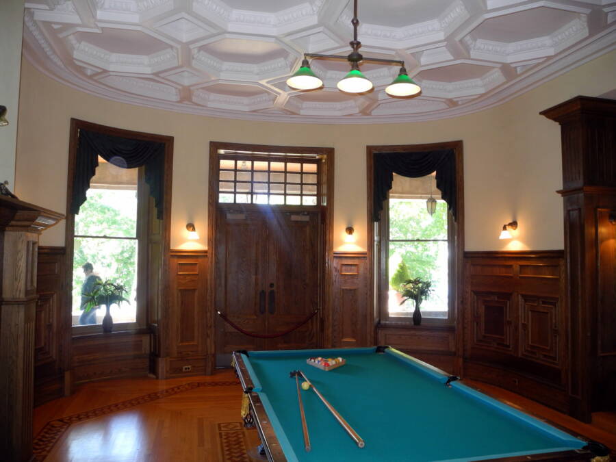 Discover Boldt Castle, The New York Palace On 'Heart Island'