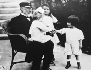 Discover Boldt Castle, The New York Palace On 'Heart Island'