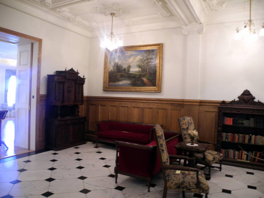 Discover Boldt Castle, The New York Palace On 'Heart Island'