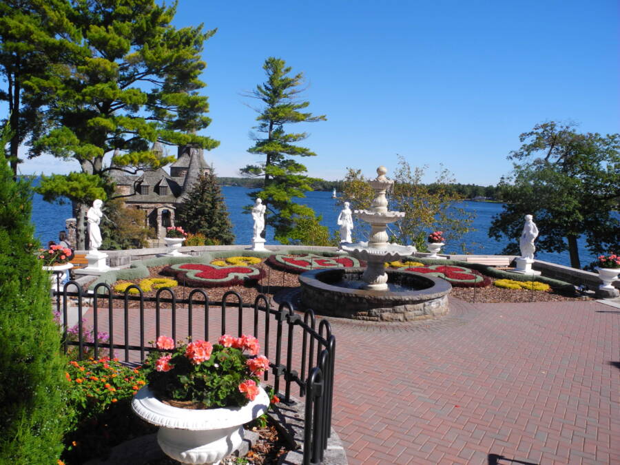 Discover Boldt Castle The New York Palace On Heart Island