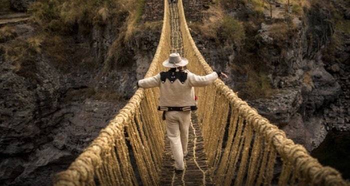 Peruvians Restore 500-Year-Old Woven Inca Bridge