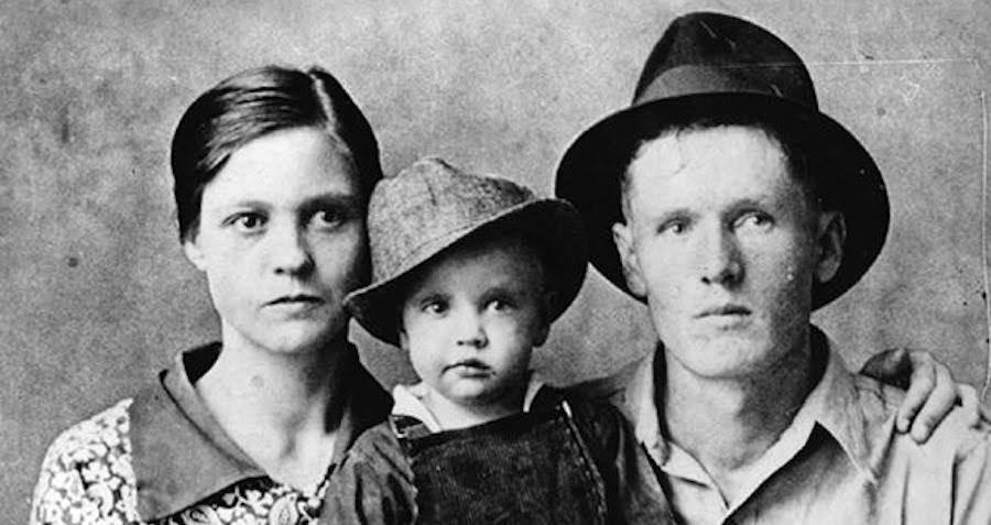 22 Elvis Presley Facts That Reveal The Man Behind 'The King'