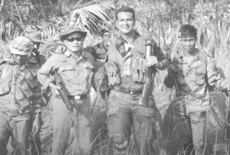 Meet The CIA Agent Who Hunted Down Che Guevara In Bolivia