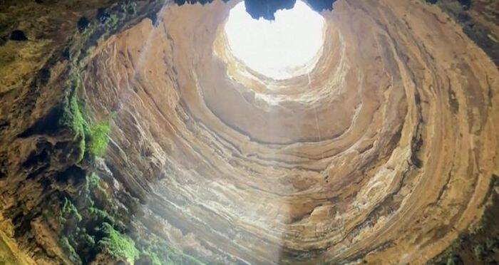 Explorers Reach The Bottom Of Yemen's Well Of Hell For The First Time