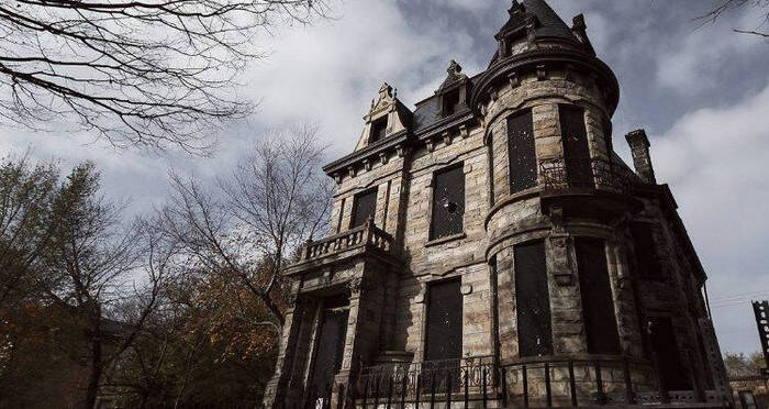 Franklin Castle, The Haunted Ohio House With A Grim Past
