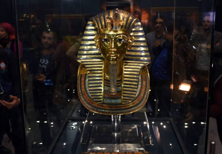 Inside The Incredible History Of King Tut's Mask
