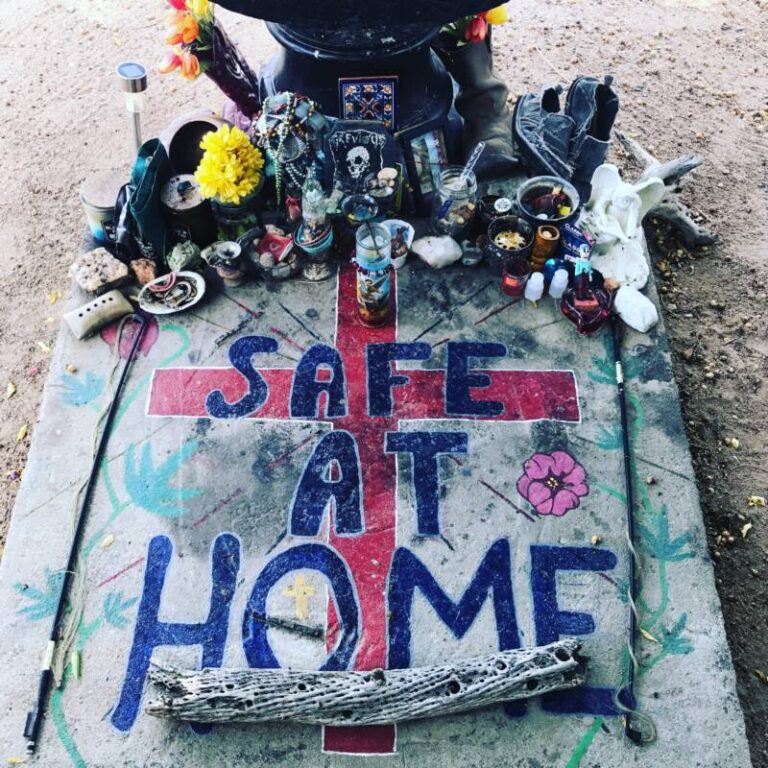 Gram Parsons' Death And The Bizarre Cremation That Followed