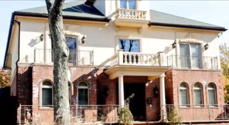 How Frank Matthews Built A Drug Empire That Rivaled The Mafia