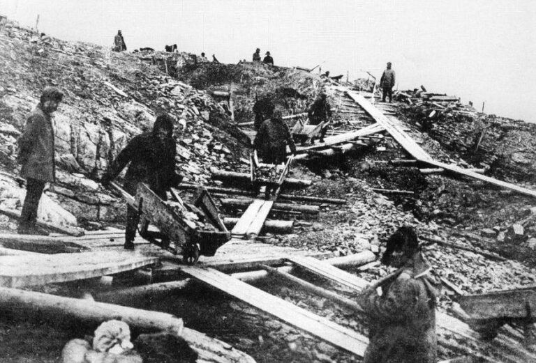 How The Soviet Gulag System Brutalized Millions In The 20th Century