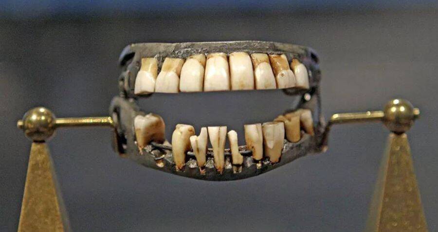 Were George Washington's Teeth Wooden Or Taken From Slaves?