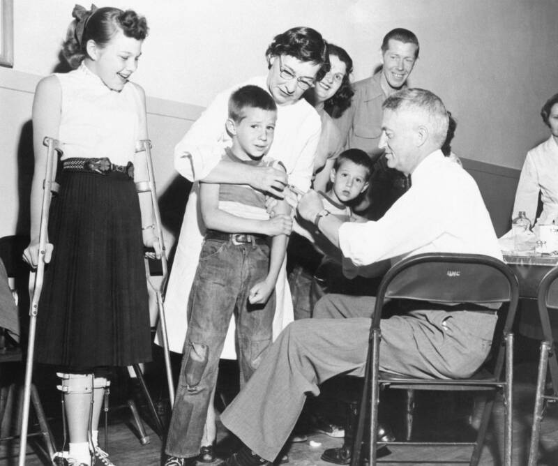Inside America's Polio Epidemics In 44 Unsettling Photos
