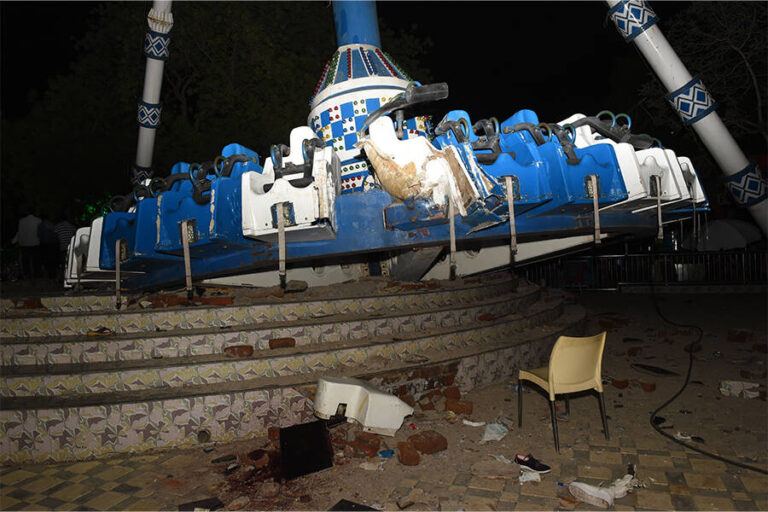 The 8 Most Horrifying Amusement Park Deaths In History
