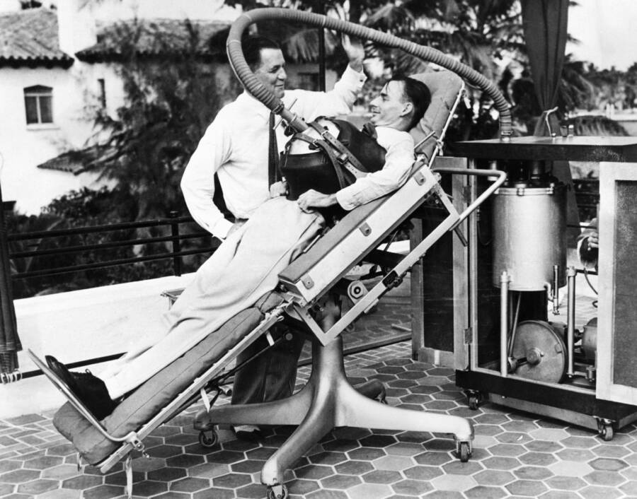 Inside America's Polio Epidemics In 44 Unsettling Photos