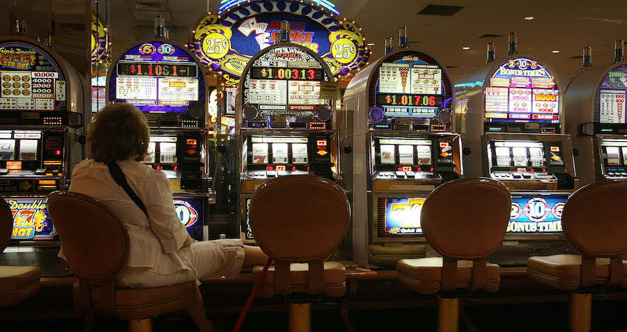 33 Photos That Capture Atlantic City's Dramatic Rise And Fall