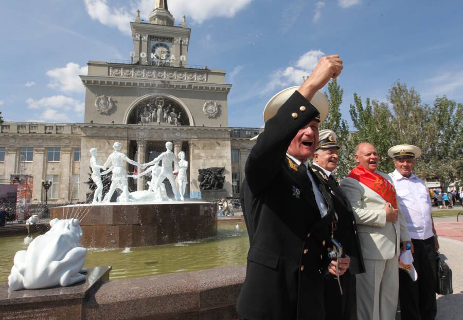 Historic Places Then And Now, In 44 Stunning Photos