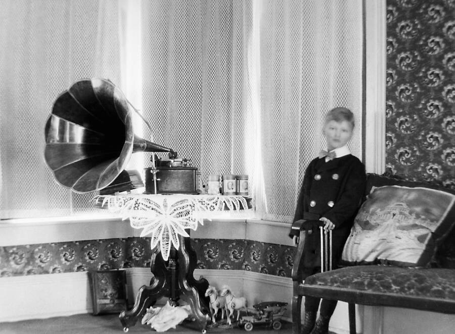 Victorian Inventions That Capture The Futuristic Energy Of The Era