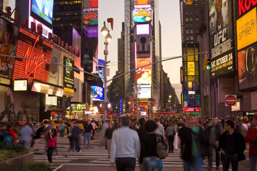 Historic Places Then And Now, In 44 Stunning Photos