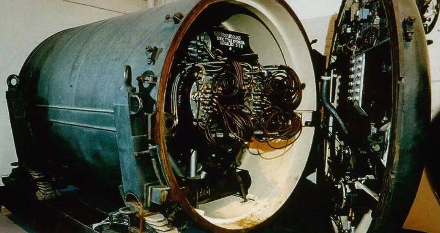 Blue Peacock: Nuclear Landmines Powered By Chickens