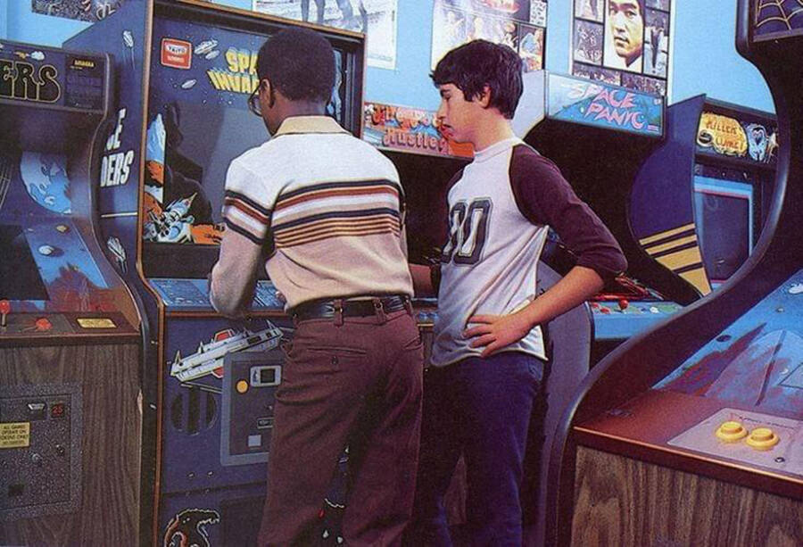 31 Vintage Photos From The Glory Days Of Arcades
