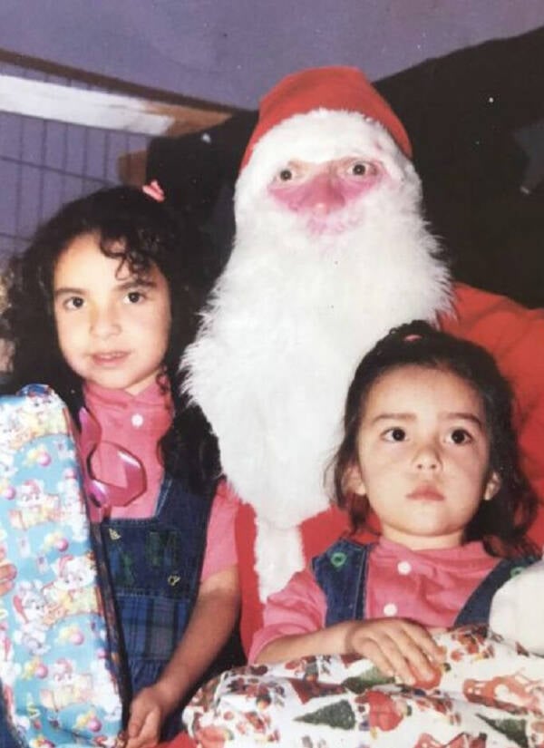 44 Creepy Mall Santas That Likely Left Kids Traumatized