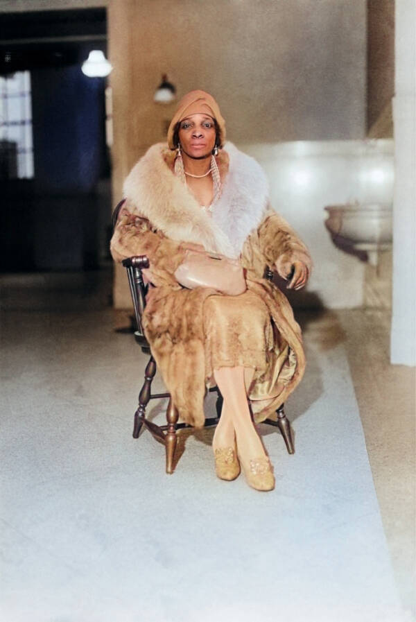 36 Colorized Photos From The Early Days Of Organized Crime