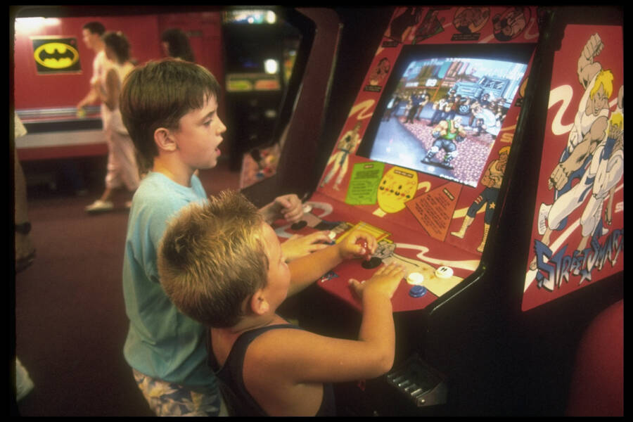 31 Vintage Photos From The Glory Days Of Arcades