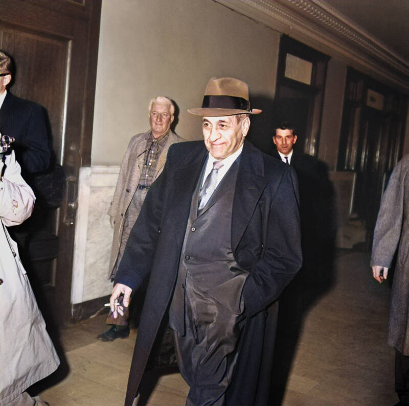 36 Colorized Photos From The Early Days Of Organized Crime