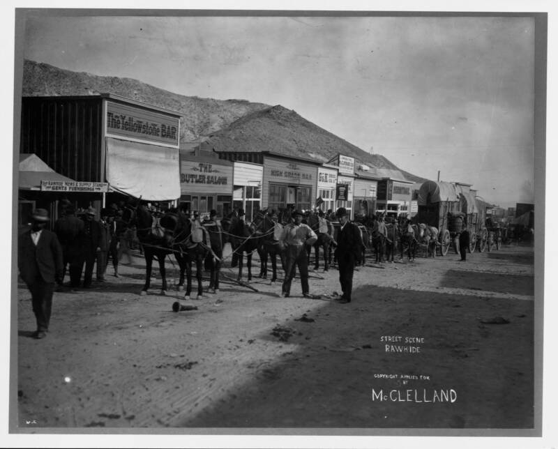 33 Historic Photos Of Wild West Saloons On The American Frontier
