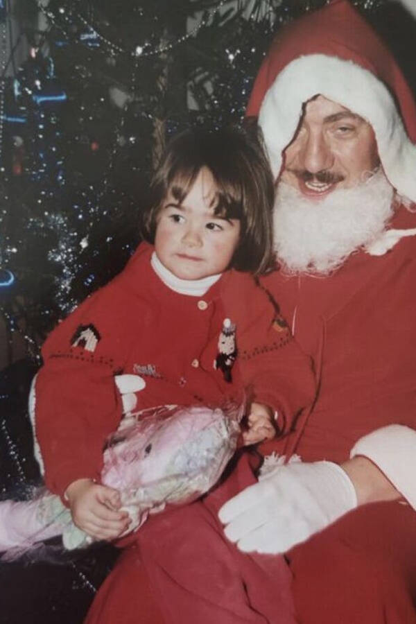44 Creepy Mall Santas That Likely Left Kids Traumatized