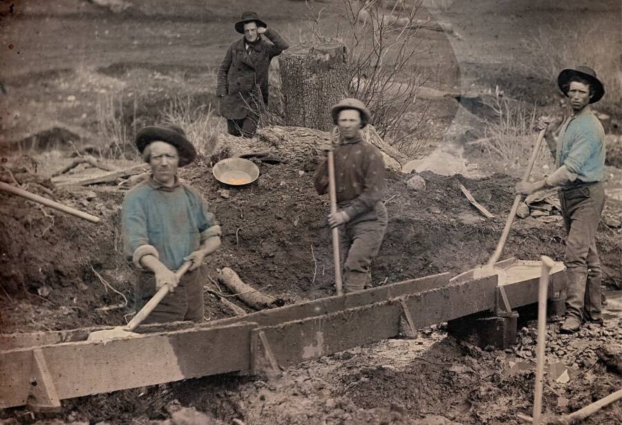 California Gold Rush: The Mining Craze That Gripped America