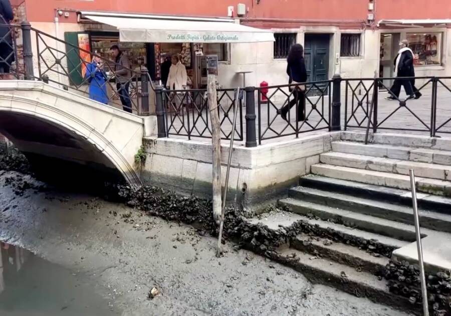 Drought And Low Tides Cause Venetian Canals To Run Dry