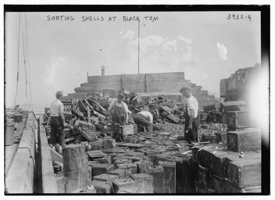 Black Tom Explosion: The Bombing That Rocked New York In 1916