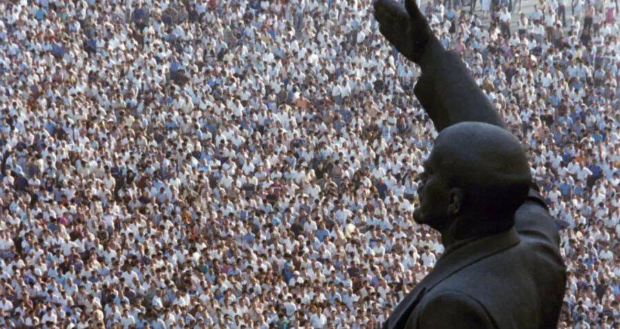 55 Photos That Capture The Collapse Of The Soviet Union