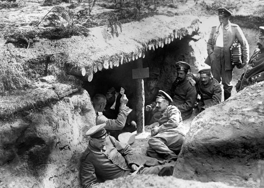WW1 Trenches: 55 Photos That Reveal Life In Trench Warfare
