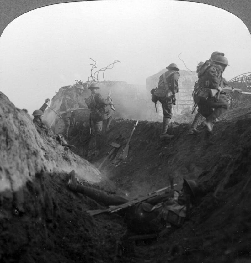 WW1 Trenches: 55 Photos That Reveal Life In Trench Warfare