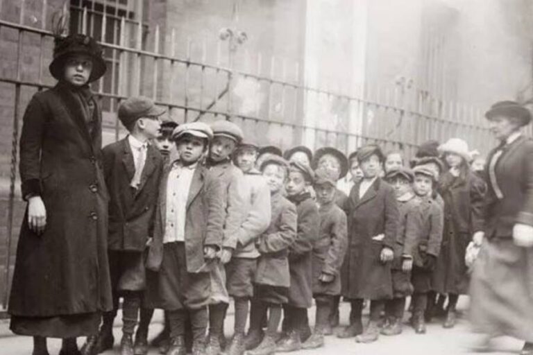 7 Of The Most Disturbing Psychology Experiments From History